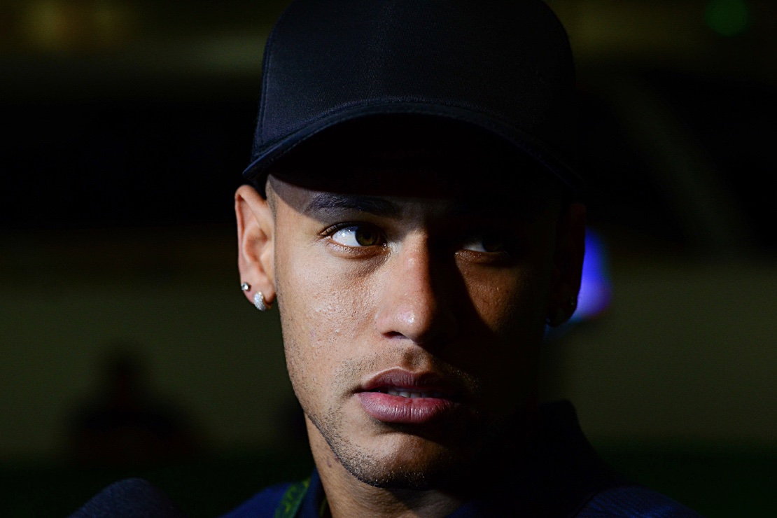 Neymar é descartado e fica fora do jogo contra o Haiti