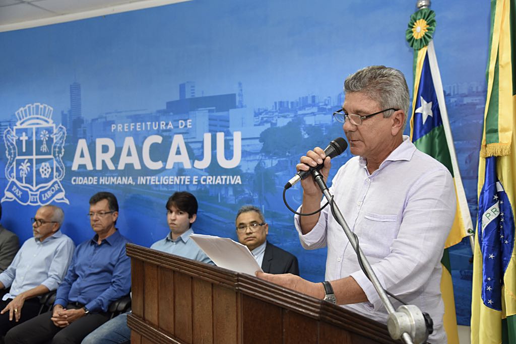 Veja quem comanda secretaria