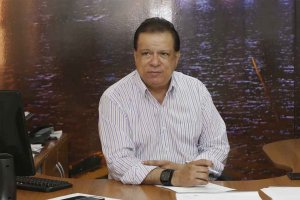 Carlos Batalha no governo